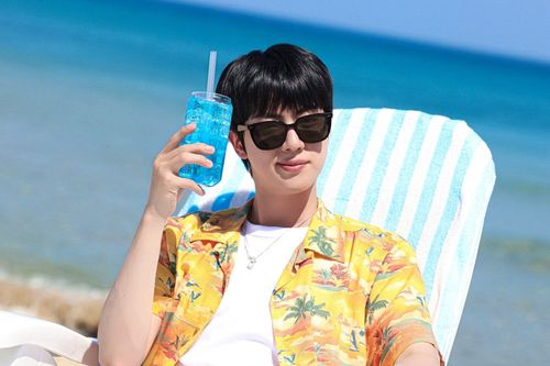 Джин из BTS поделился трек-листом сольного альбома Happy | Оркестр CAGMO